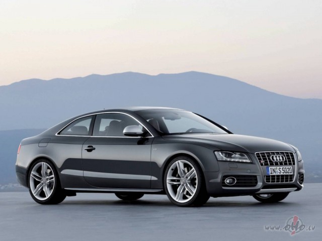 Audi S5 reviews and technical data